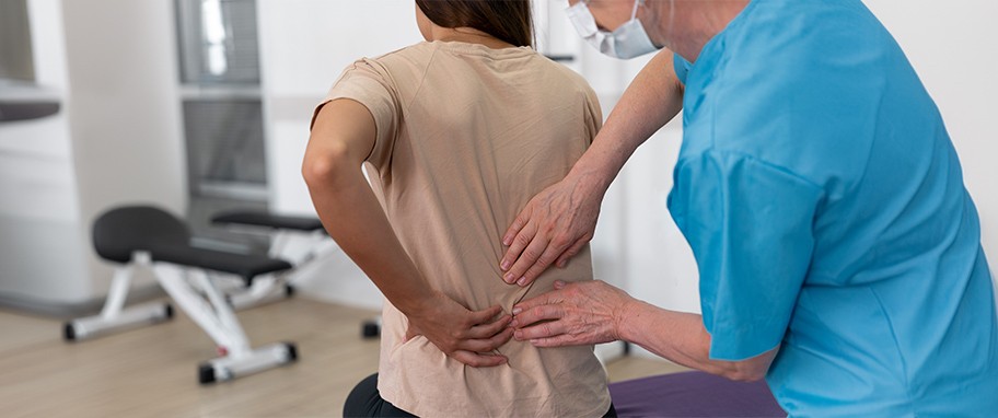 Skolioza – przyczyny, objawy i leczenie skoliozy kręgosłupa. Ćwiczenia ...